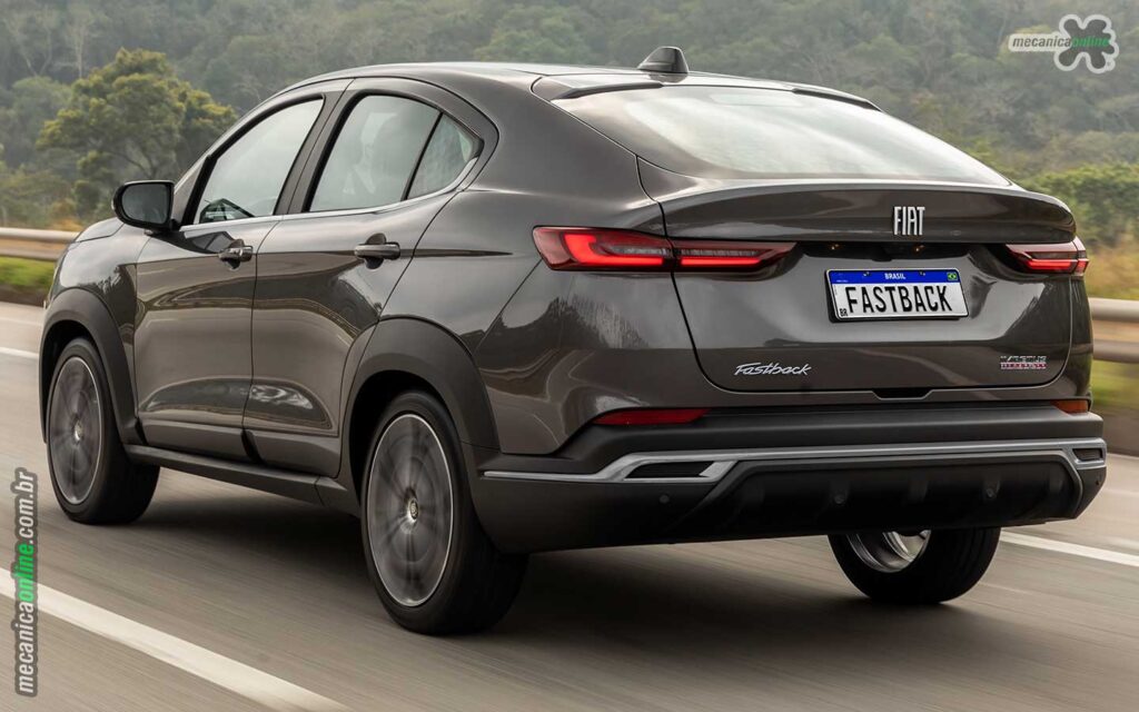 Avaliação Fiat Fastback Impetus Turbo 200 Flex AT | Mecânica Online ...