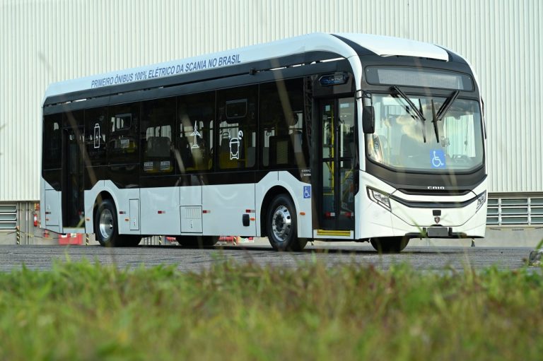 Scania lança seu primeiro ônibus elétrico 100% no Brasil | Mecânica ...