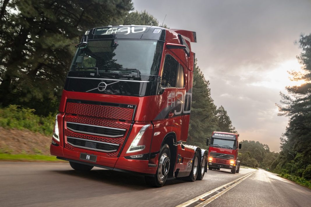 Volvo FH comemora 30 anos no Brasil como o caminhão mais vendido do ...