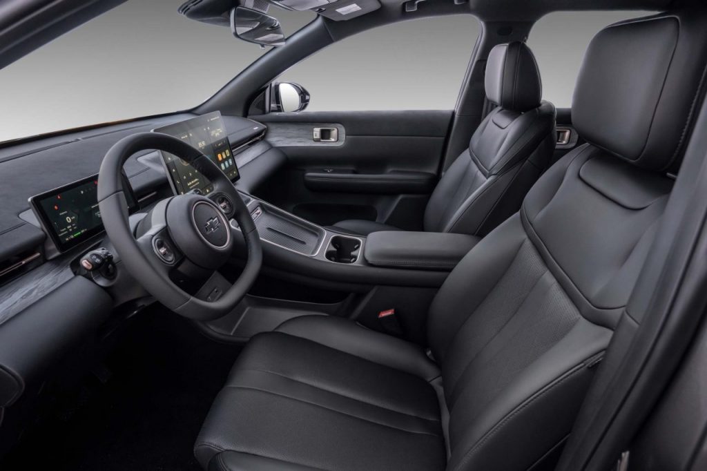 Chevrolet Captiva EV foca em uso real e prepara produção nacional ...