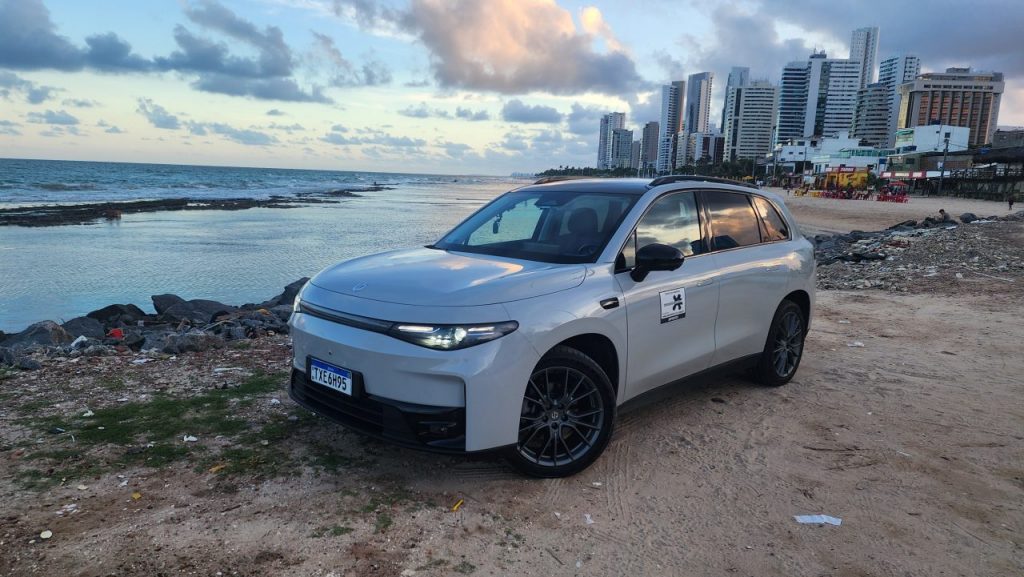 Leapmotor C10 BEV desafia rivais com porte de SUV médio-grande ...
